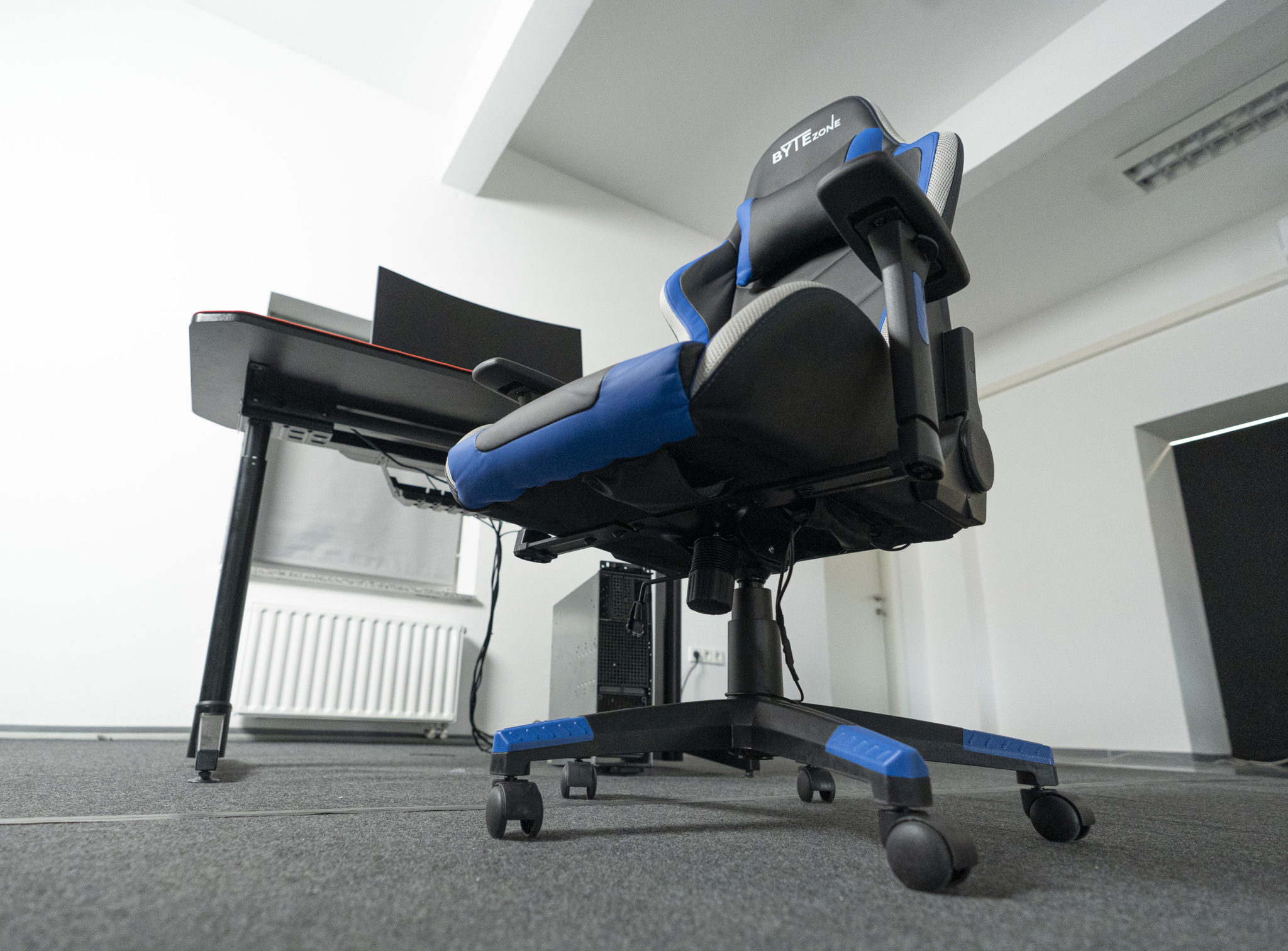 Preizkusili smo Bytezone Thunder gaming stol | Game Gang