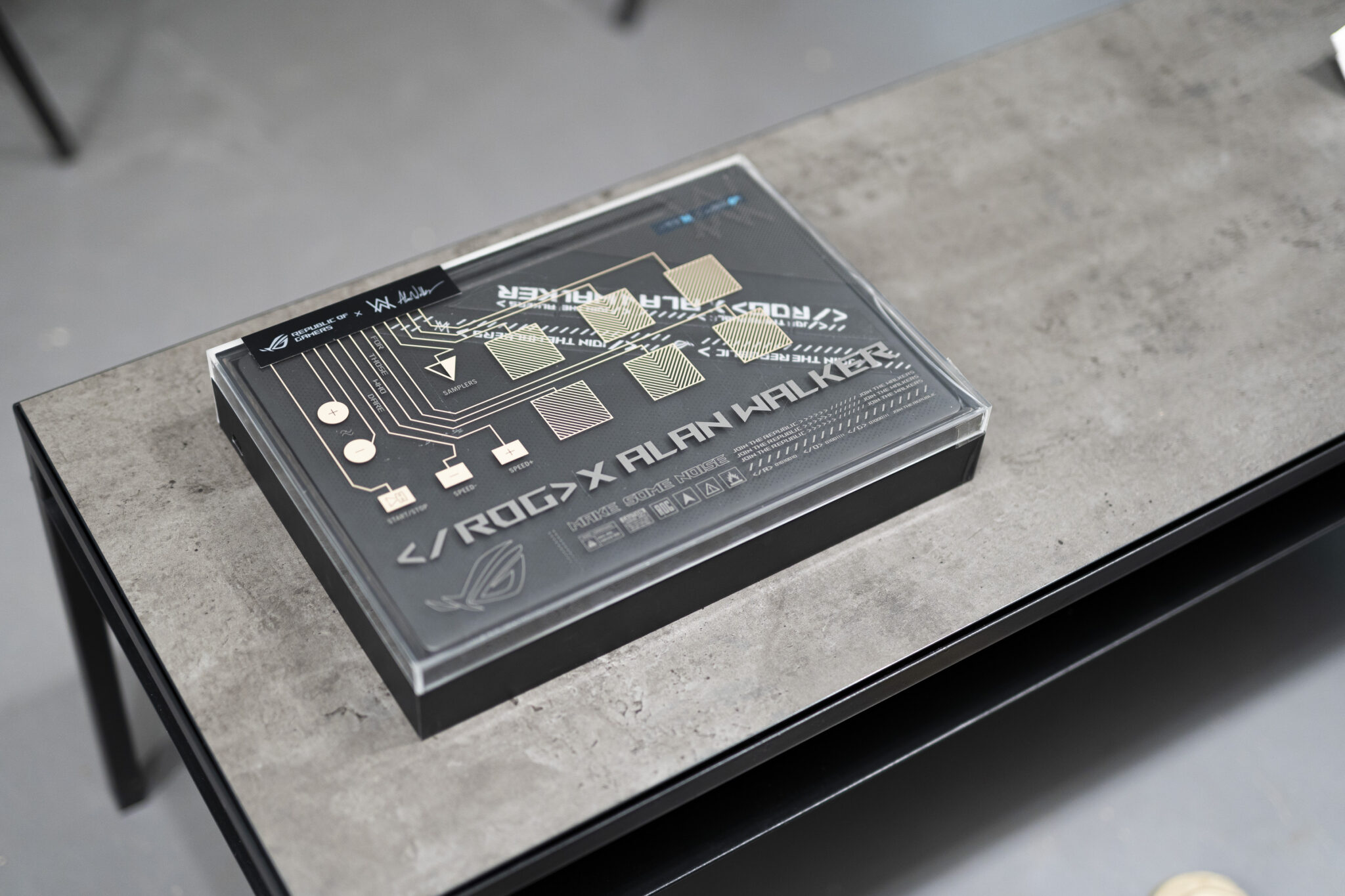 Preizkusili smo gaming prenosnik Asus ROG Zephyrus G14 AW SE | Game Gang